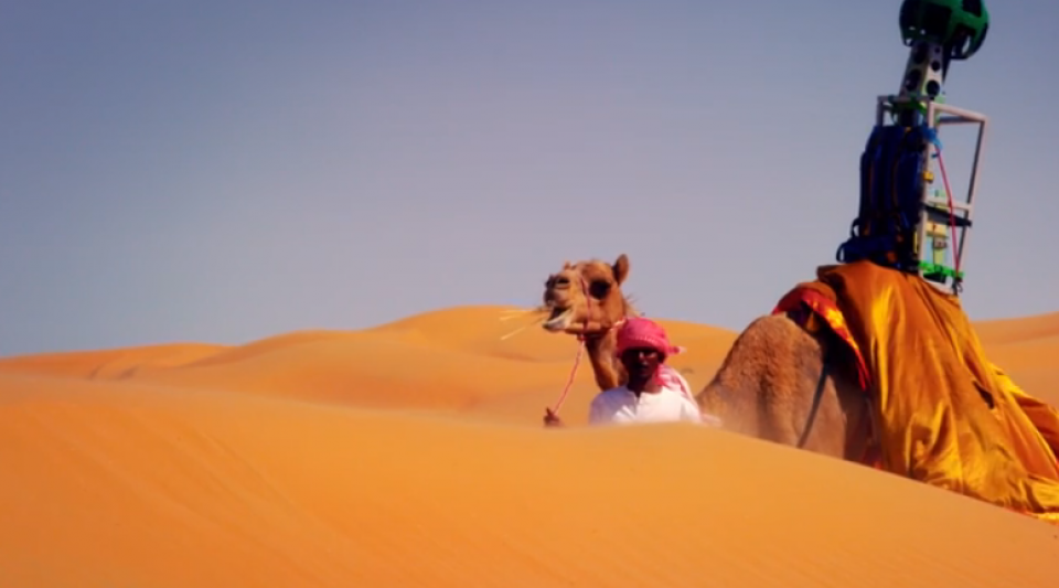 Google Maps offre un Street View dans le désert grâce à un dromadaire ...