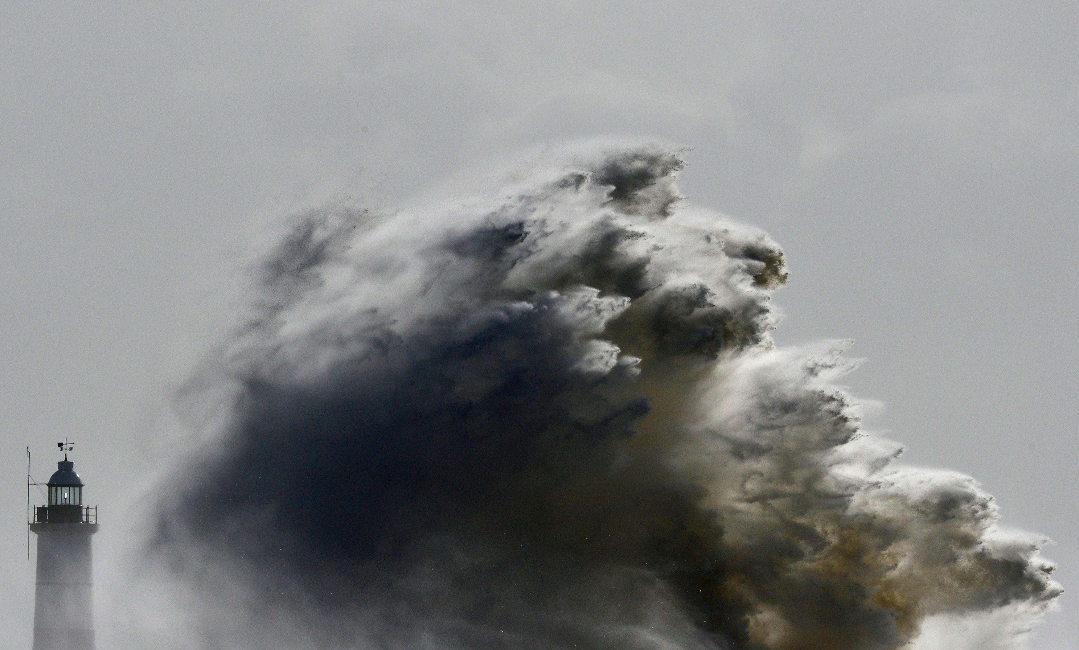 Les vagues scélérates, ces murs d'eau de plus de 20 mètres de hauteur ...